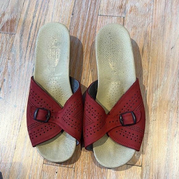 WORISHOFER | Shoes | Worishofer Size 4 Red Perforated Cork Wedge Slides ...